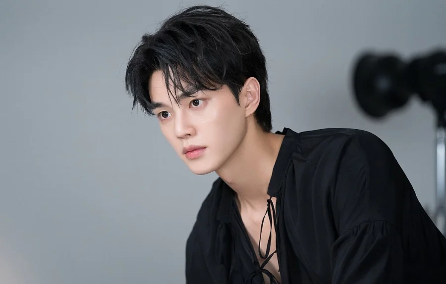 Song Kang Has Announced His Return To The "Romance Genre" With Unreal ...